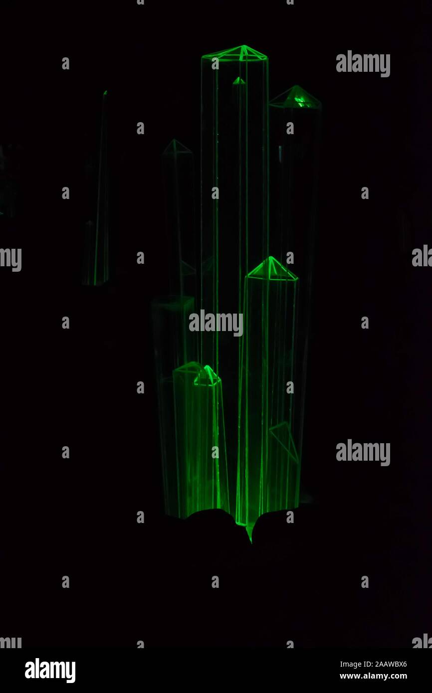 Green neon lights hi-res stock photography and images - Alamy