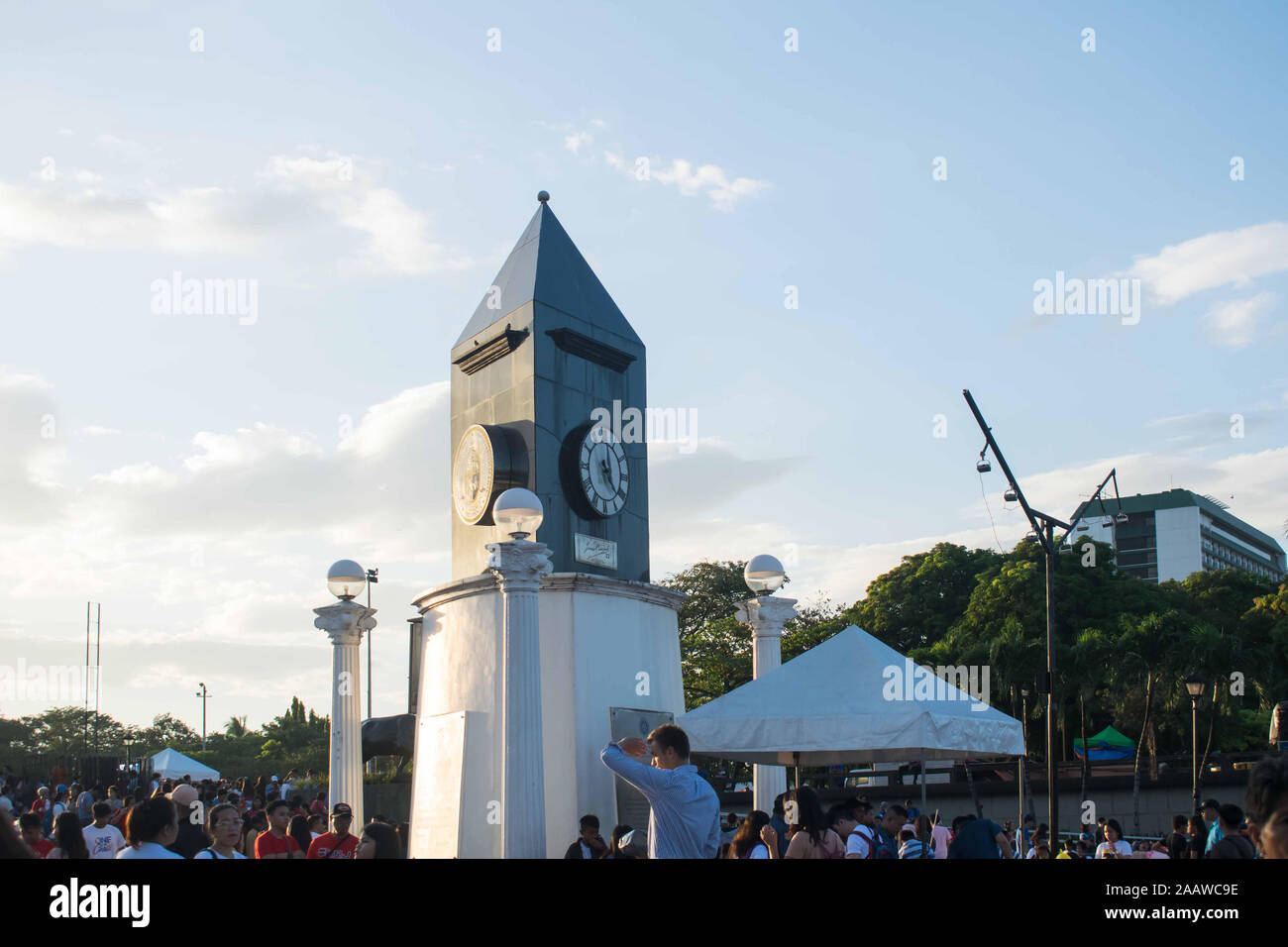 NOV. 26, 2019-MANILA PHILIPPINES : Huge crowd at the Centennial Clock ...
