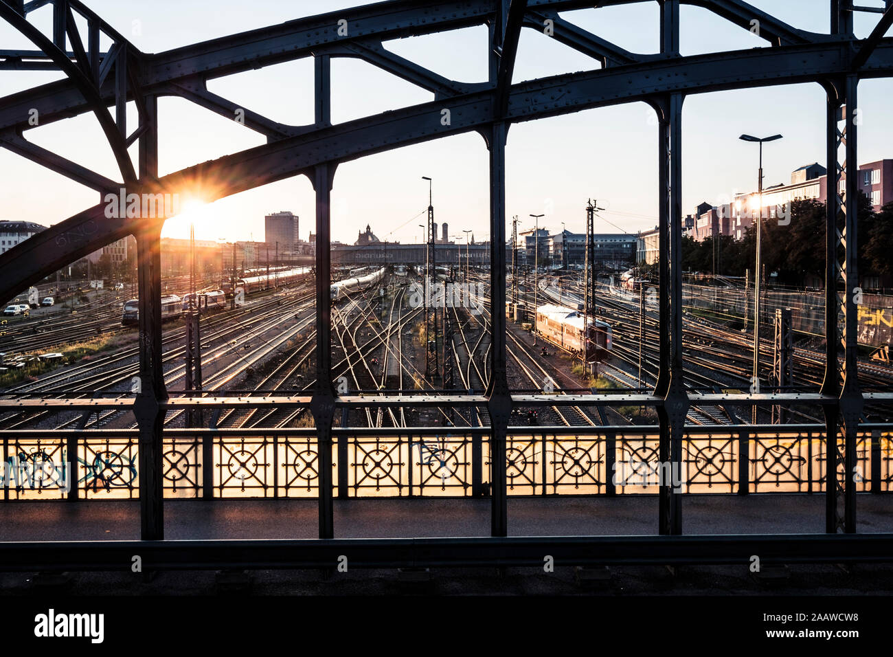 Hacker bridge sunrise munich hi-res stock photography and images - Alamy