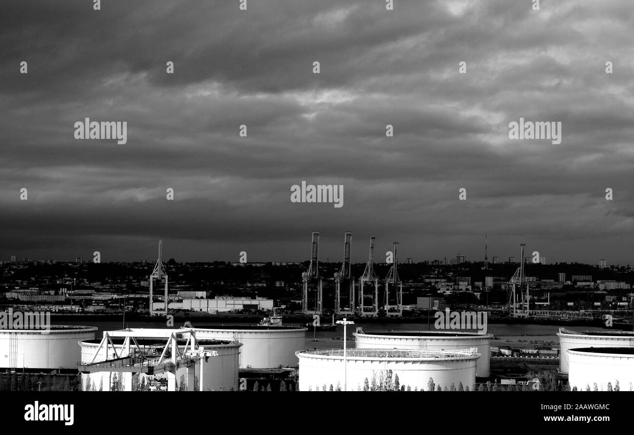 Industrial area in the Port Stock Photo - Alamy