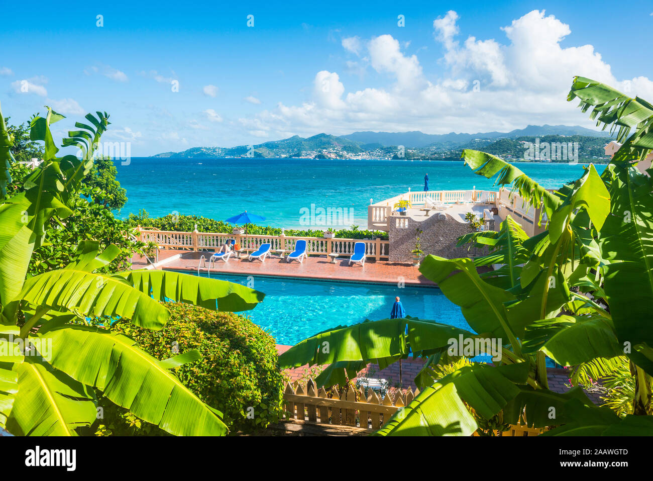 Beauty environment and swimming pool hi-res stock photography and ...