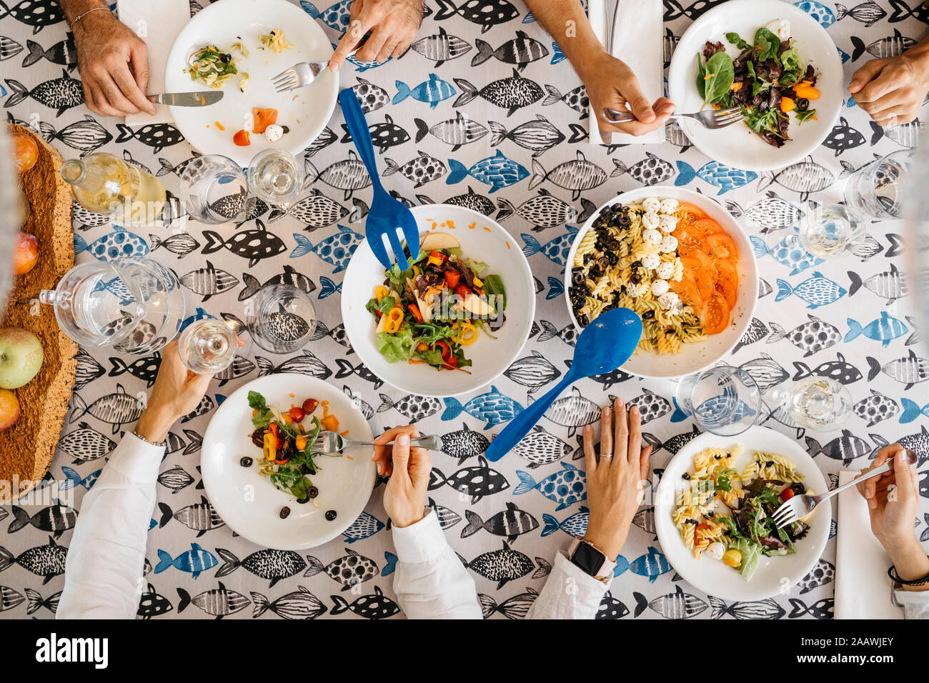 Animal bonding hi-res stock photography and images - Alamy