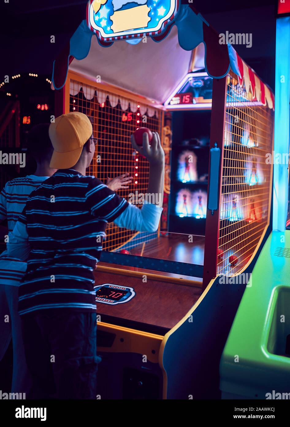 Boy throwing a ball hi-res stock photography and images - Alamy