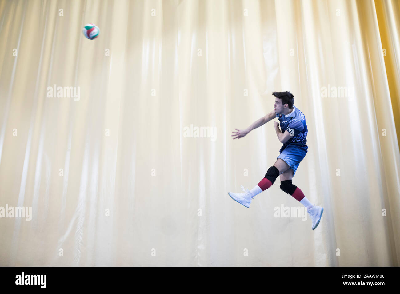 Volleyball player air hi-res stock photography and images - Alamy