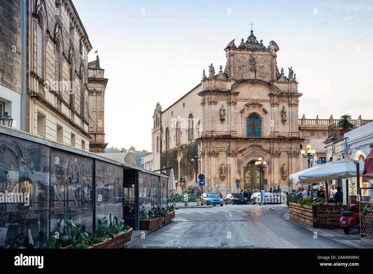 Carmine building hi-res stock photography and images - Alamy