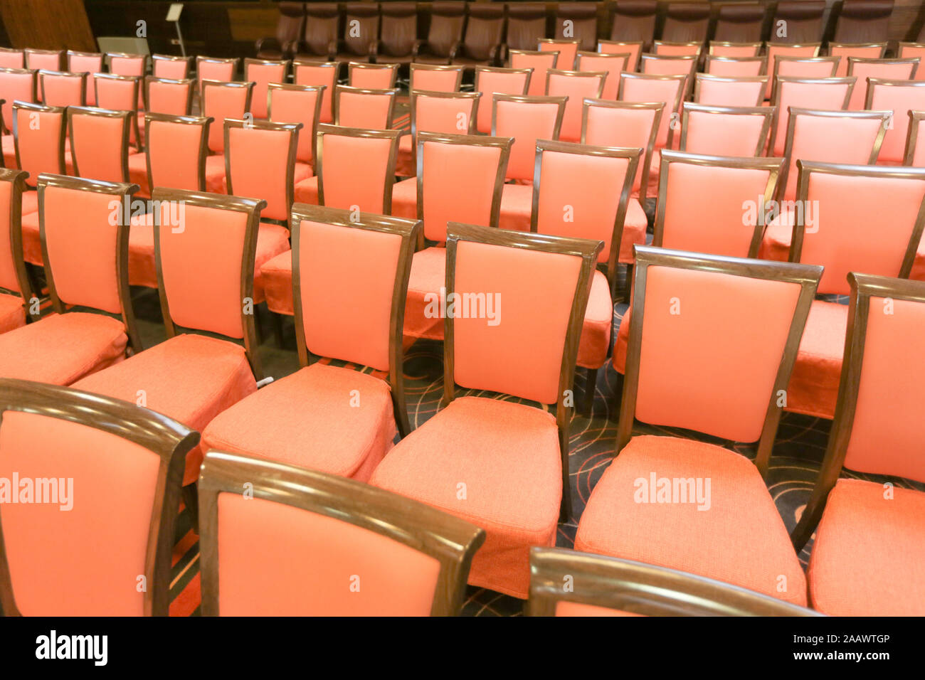 Empty computer classroom seats hi-res stock photography and images - Alamy