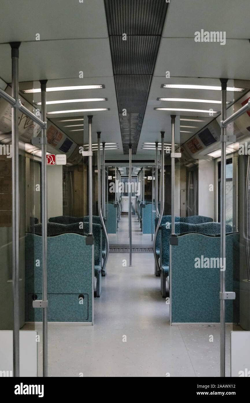 Grabpole hi-res stock photography and images - Alamy