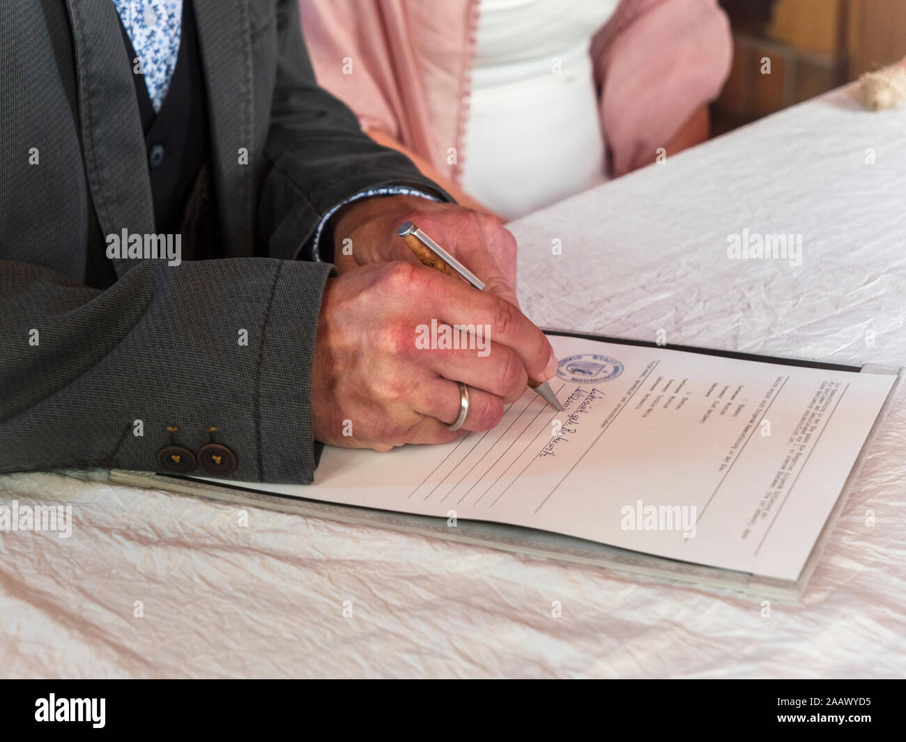 Marrying hi-res stock photography and images - Alamy