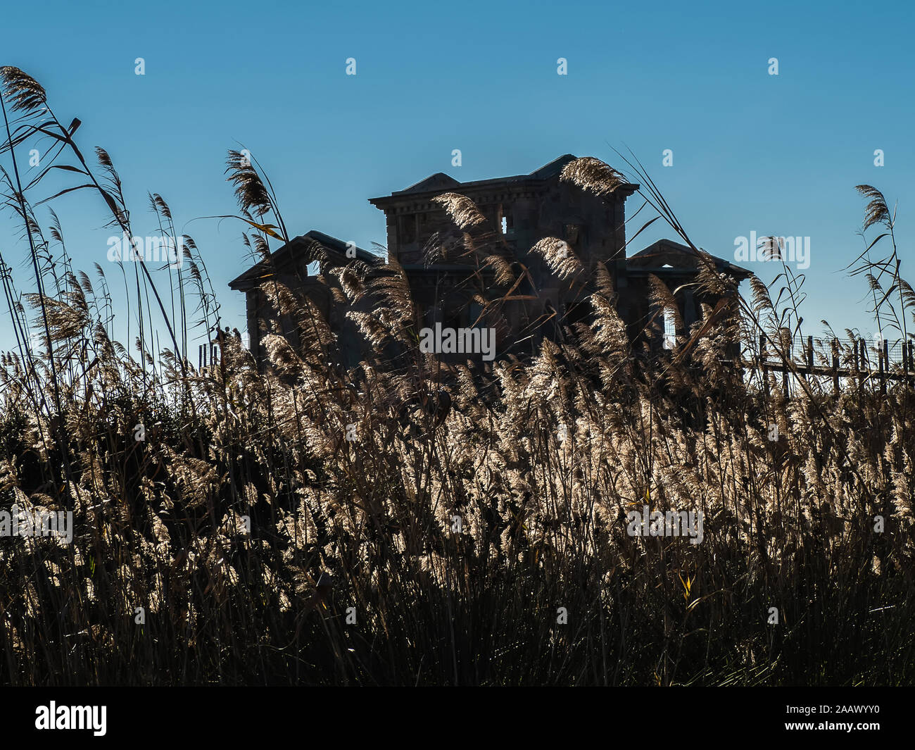 Scary abandoned villa hi-res stock photography and images - Alamy