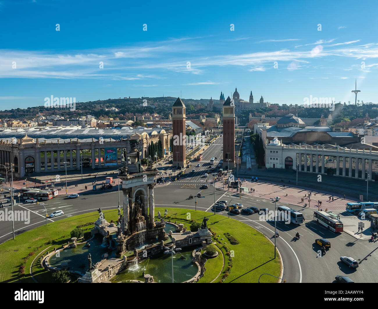 Barcelona square hi-res stock photography and images - Alamy