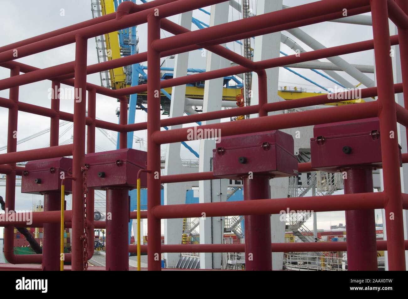 Construction of metal steel framework outdoors Stock Photo - Alamy