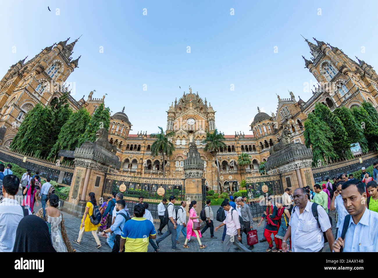 Mumbai central station hi-res stock photography and images - Alamy