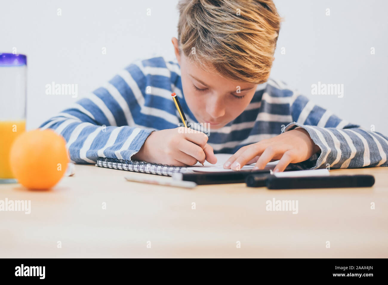 Boy Draw High Resolution Stock Photography and Images - Alamy