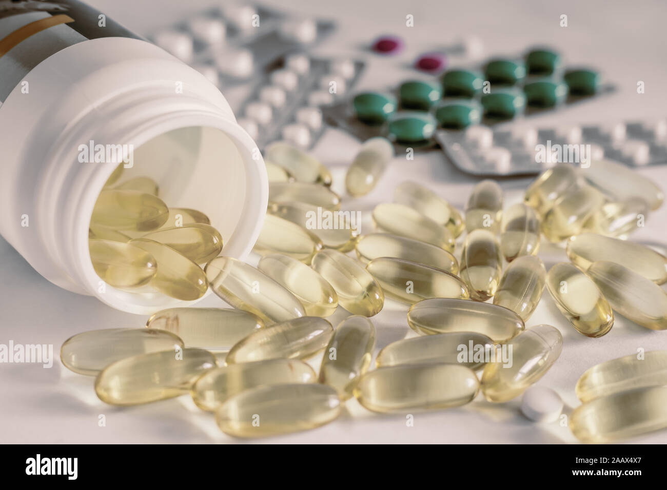 Dosage forms hi-res stock photography and images - Alamy