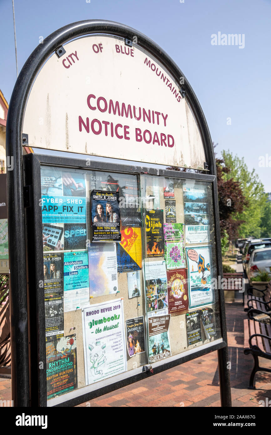 Community centre activities hi-res stock photography and images - Alamy