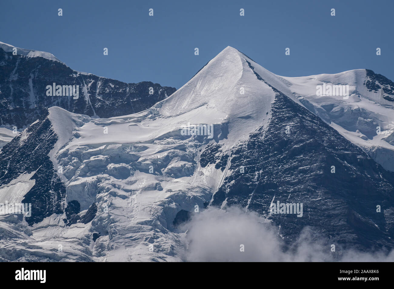 Silberhorn Mountain, A Pyramid of Snow Stock Photo - Alamy