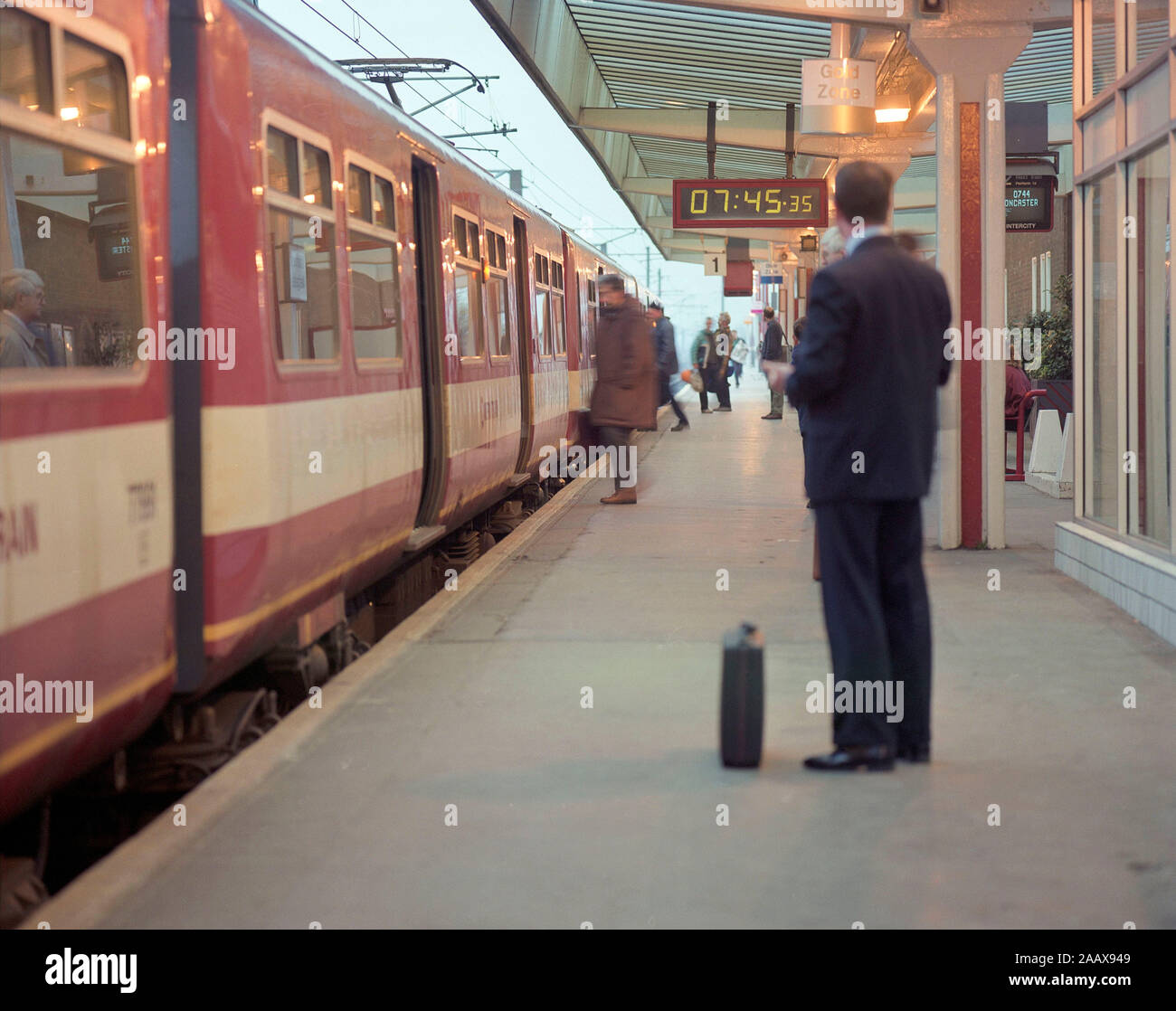 Passengers train 1990s hi-res stock photography and images - Alamy