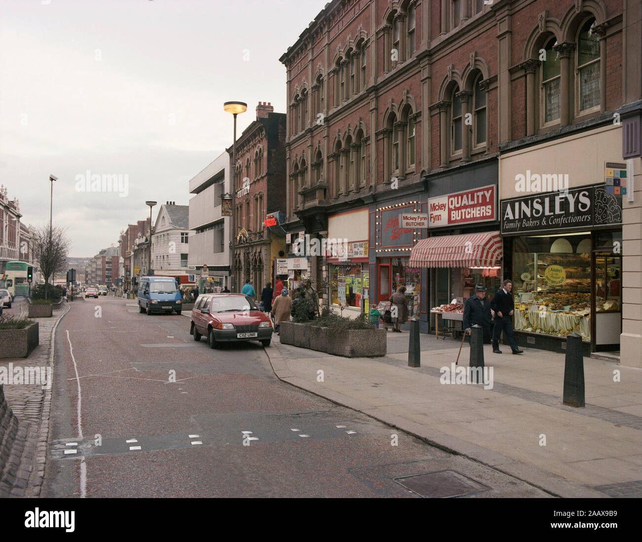 1980s shopping hi-res stock photography and images - Alamy