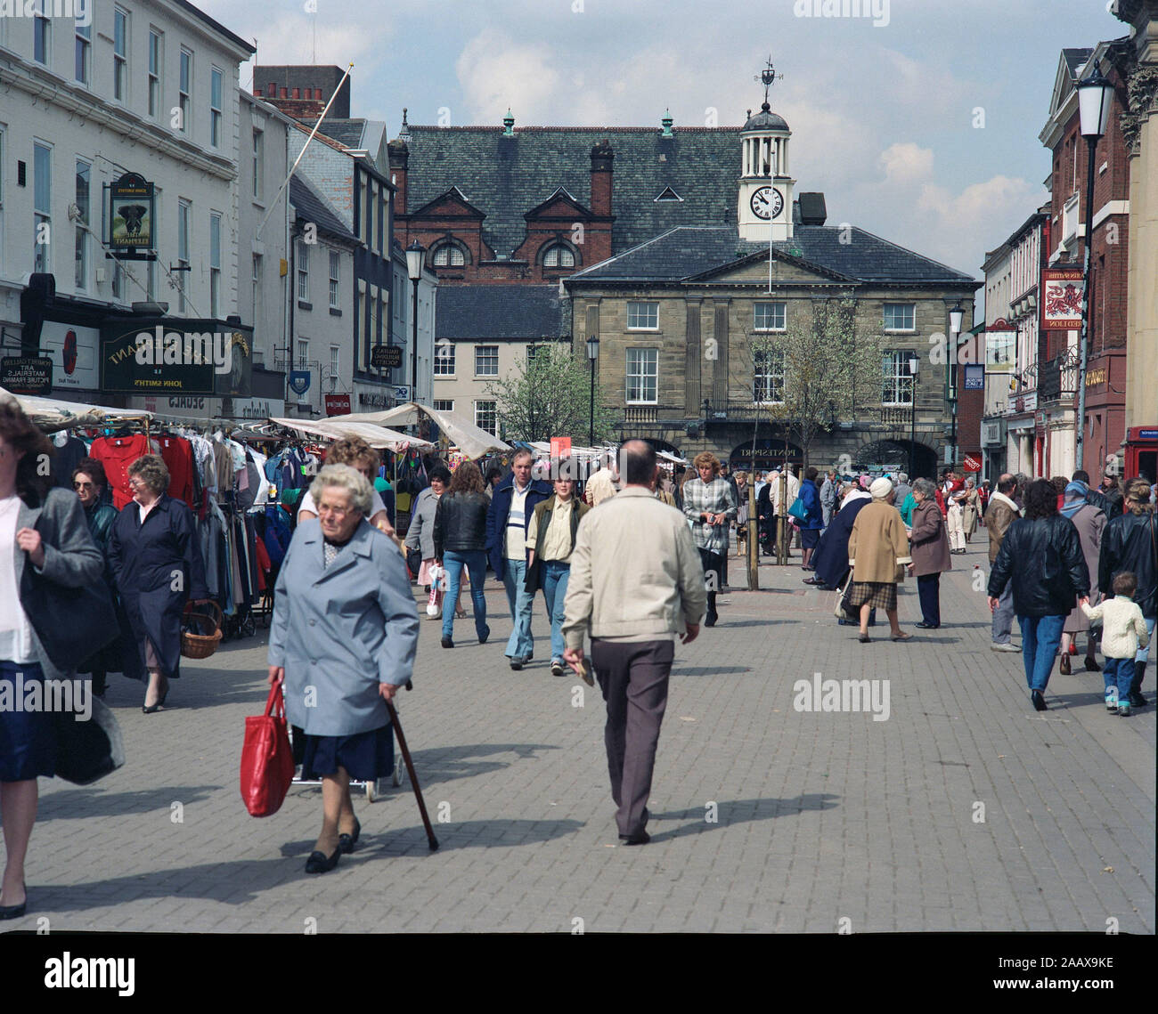 Market day in pontefract hi-res stock photography and images - Alamy