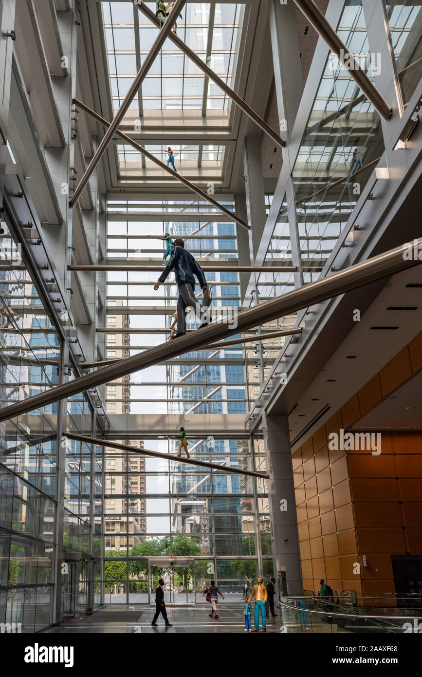 Jonathan Borofsky's Humanity in Motion artwork has figures walking ...