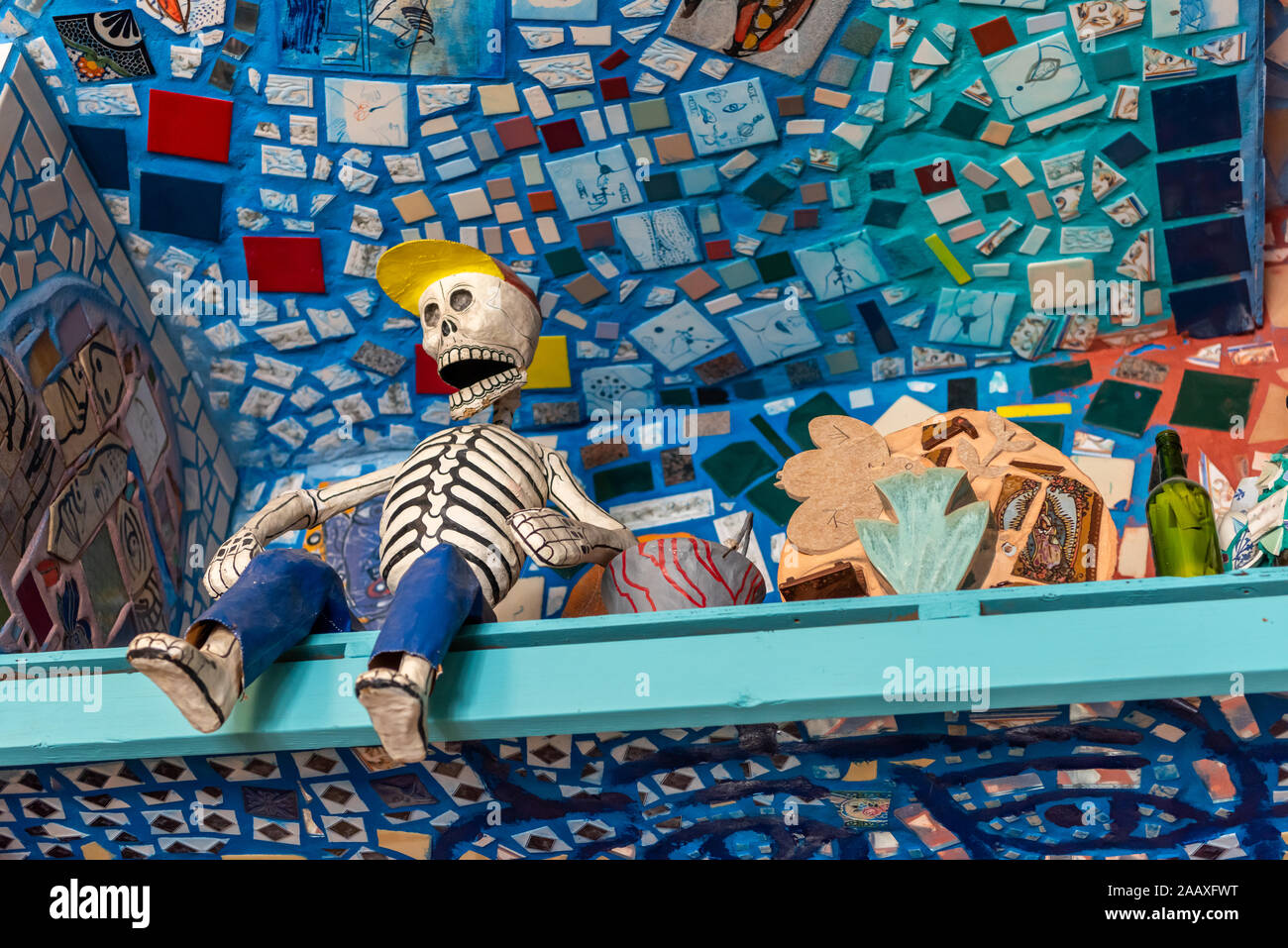 Skeleton wall tiles hi-res stock photography and images - Alamy