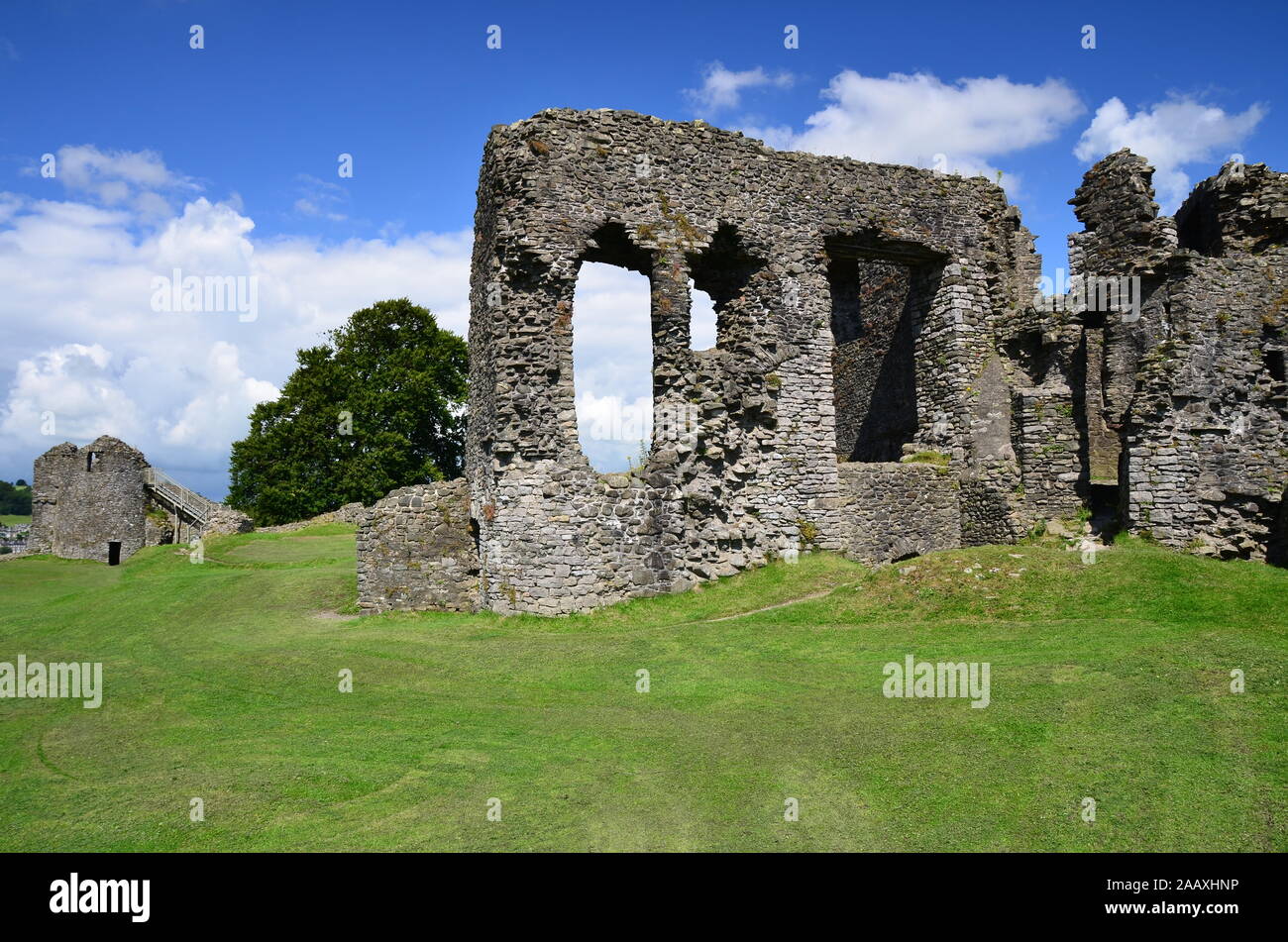 Kendal castle hi-res stock photography and images - Alamy