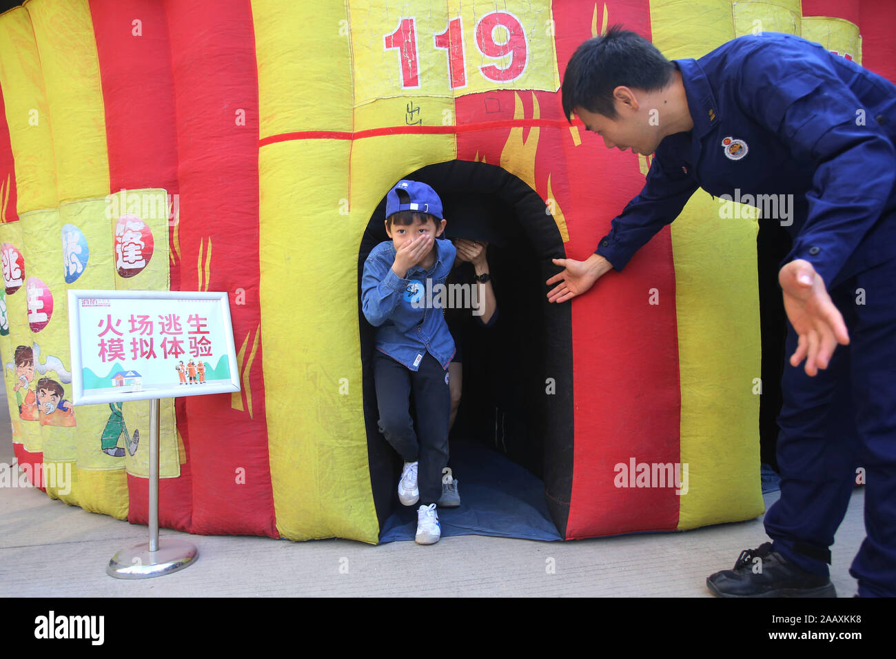 Fire escape escaping hi-res stock photography and images - Alamy