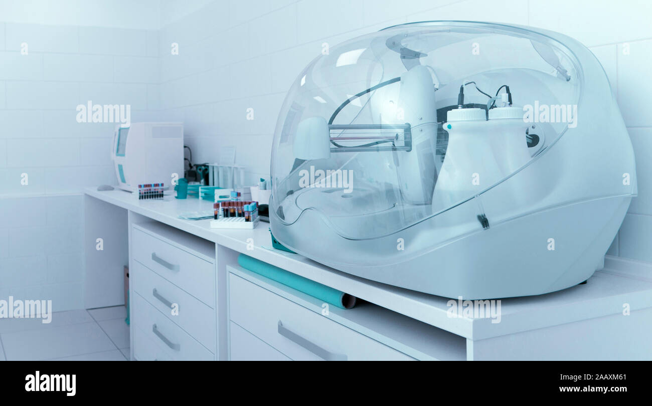 Modern laboratory equipment hi-res stock photography and images - Alamy