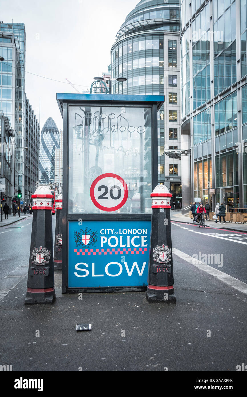 Traffic deterrent hi-res stock photography and images - Alamy