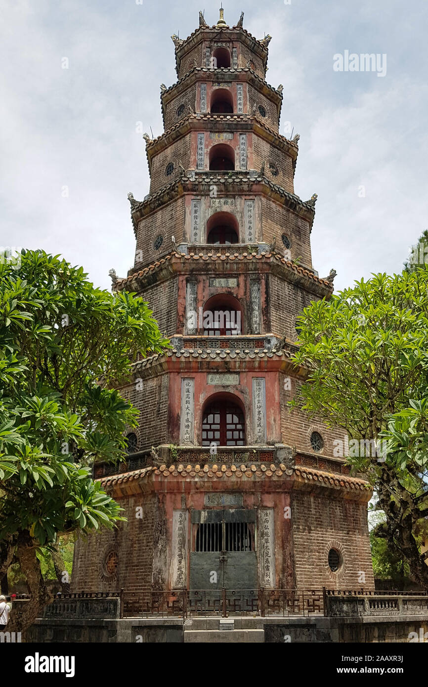 Traditional Vietnamese Hue Tour Stock Photo - Alamy