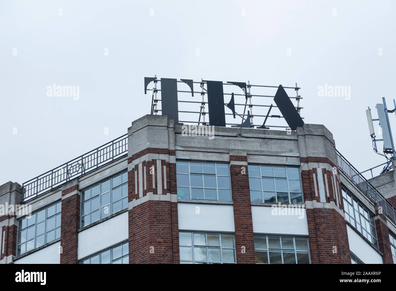 Hackney high street hi-res stock photography and images - Alamy