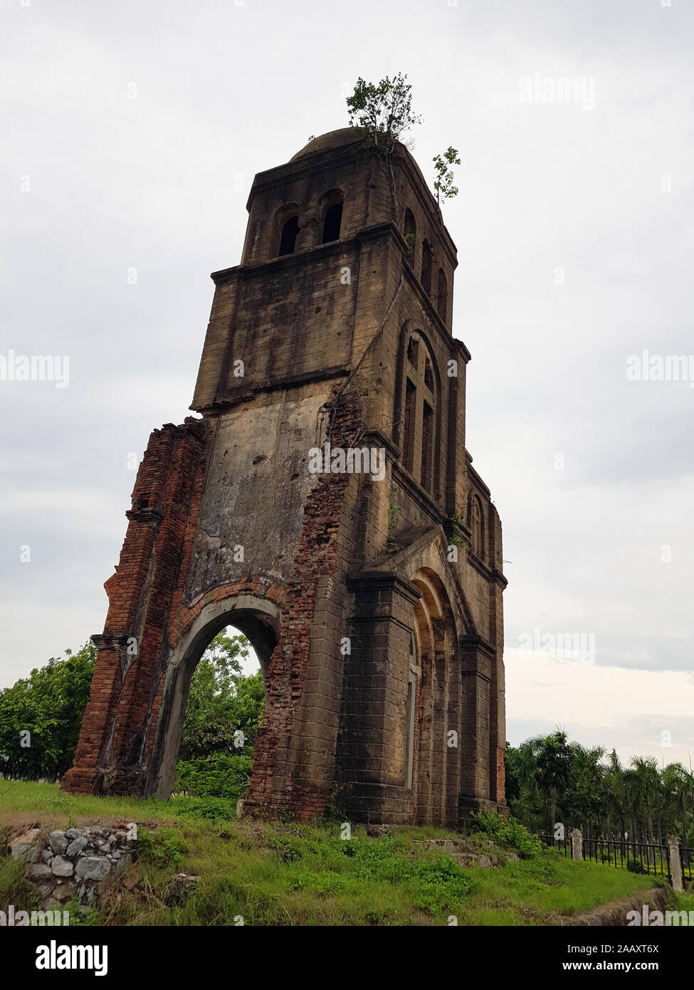 Tam Toa Church Dong Hoi Vietnam Stock Photo - Alamy