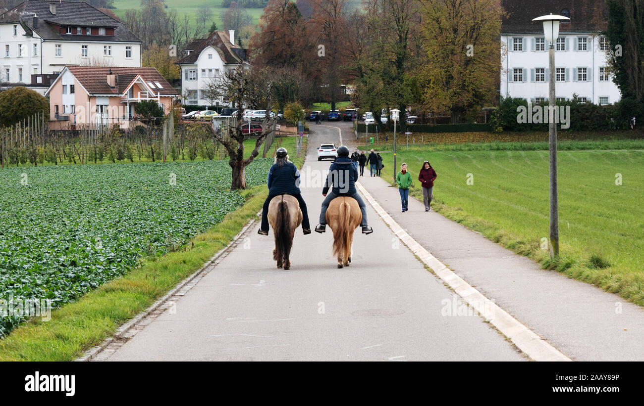 Relaxed atmosphere hi-res stock photography and images - Alamy