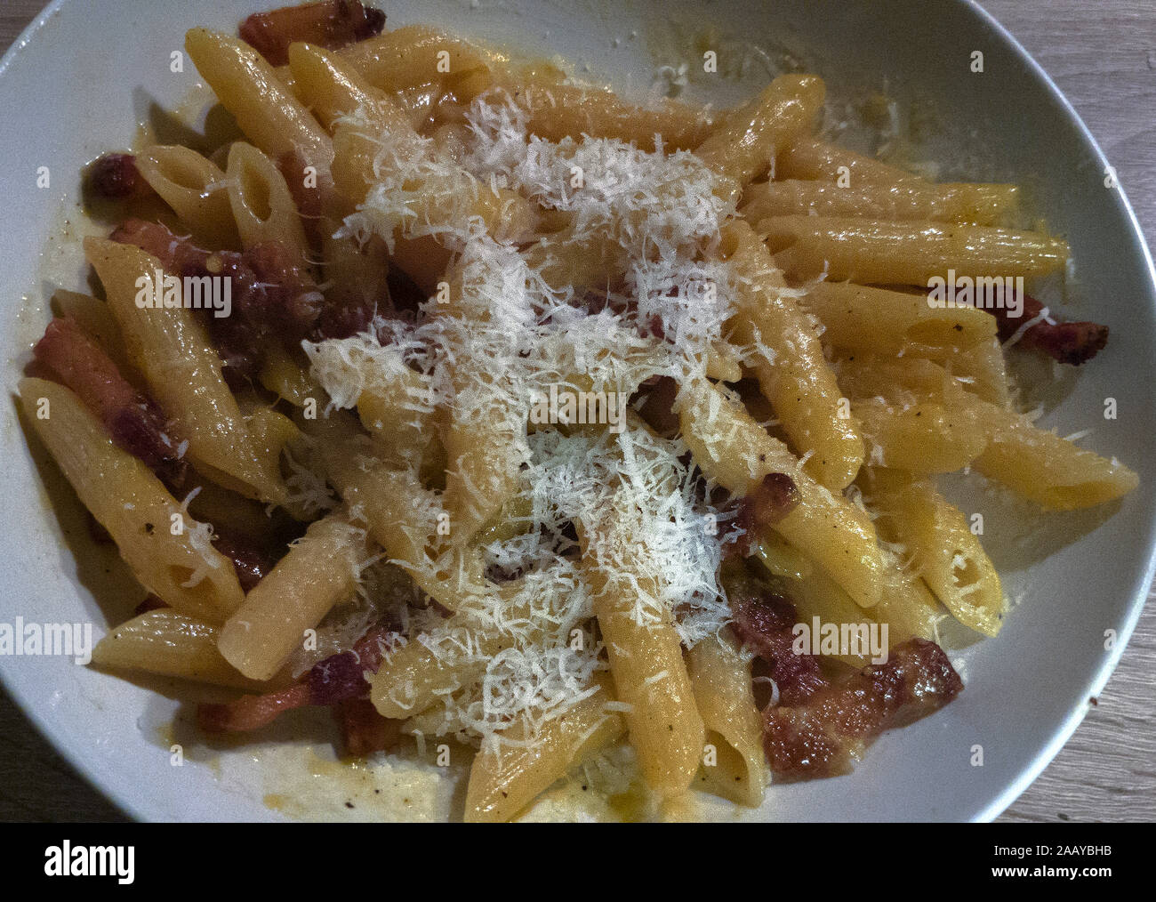 Maccheroni all'amatriciana a typical Roman pasta Stock Photo - Alamy