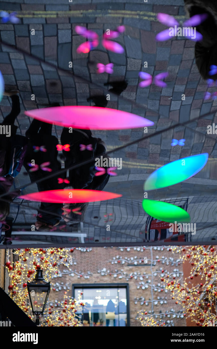 Slingsby Place, Covent Garden, London, UK. 24th November 2019. A ...