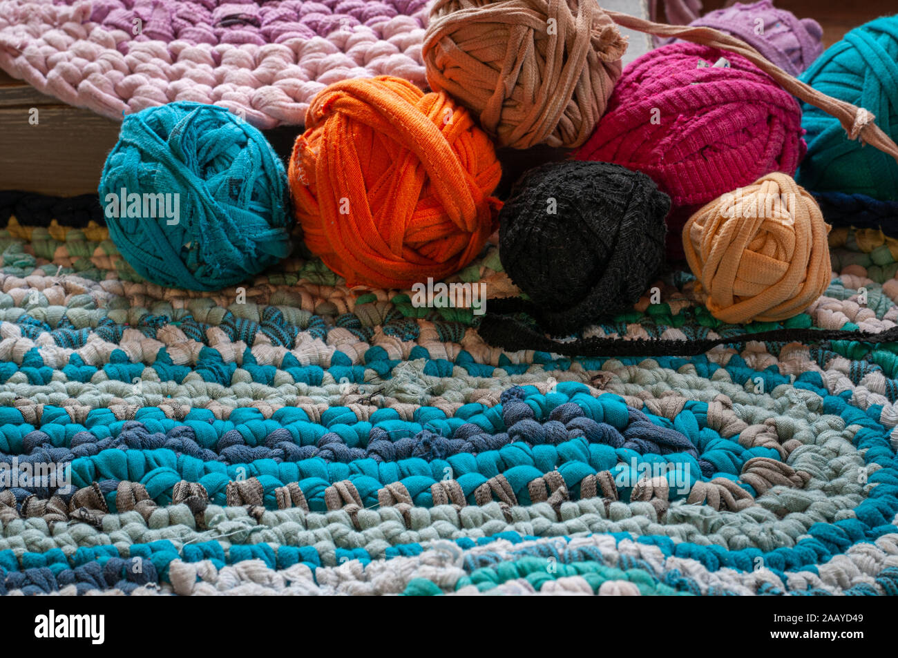 Handwoven cloth hi-res stock photography and images - Alamy