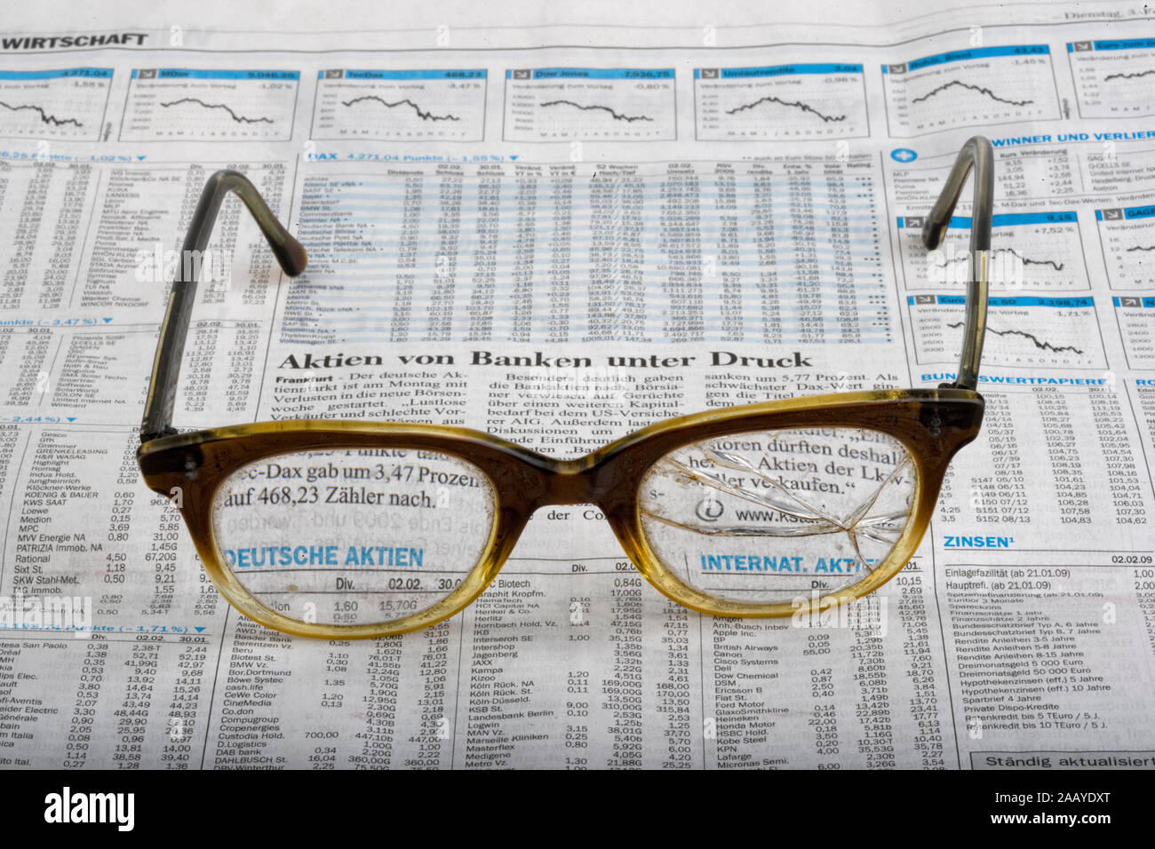 diagram, newspaper; stock market Stock Photo - Alamy