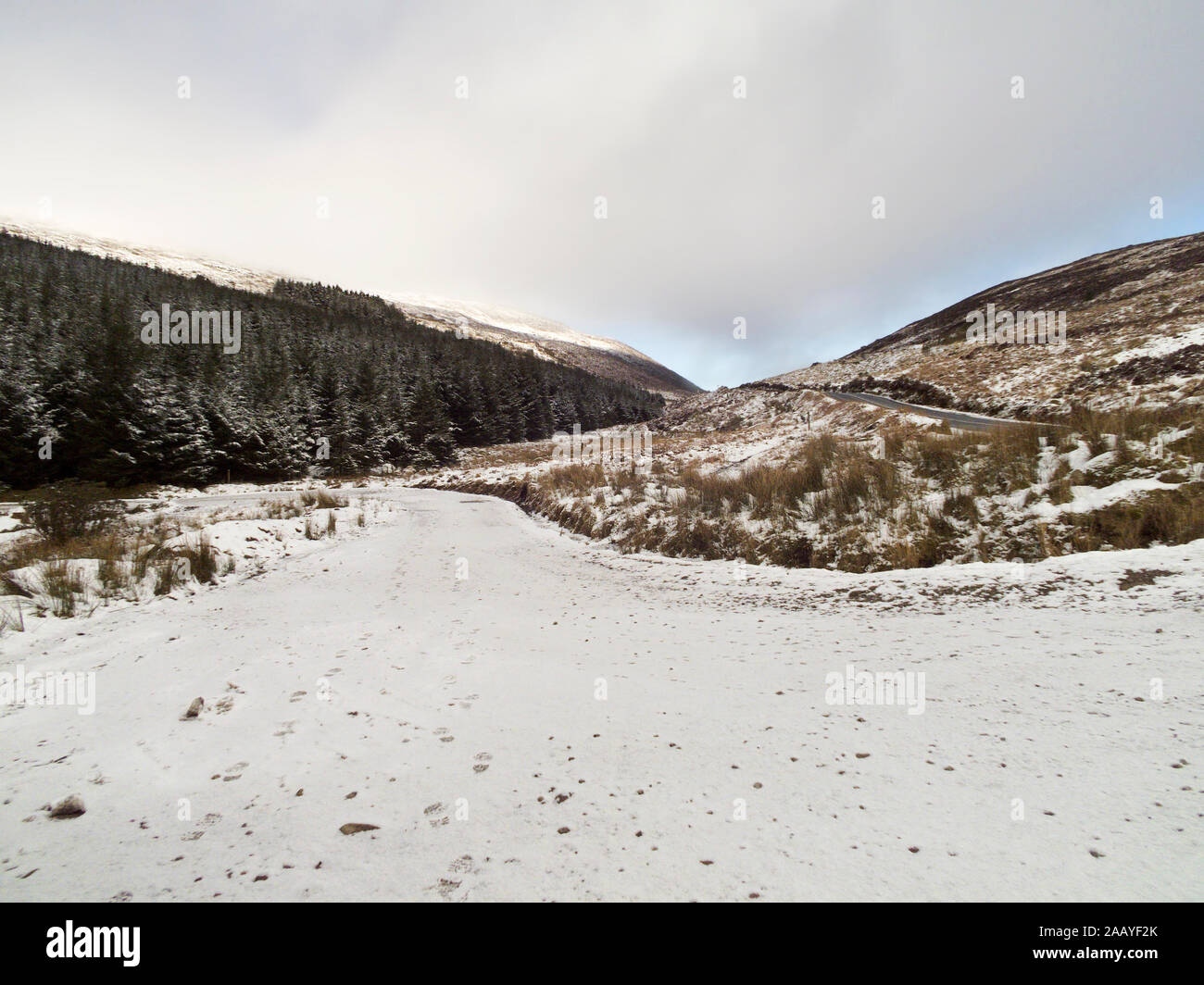 Explore the vee hi-res stock photography and images - Alamy