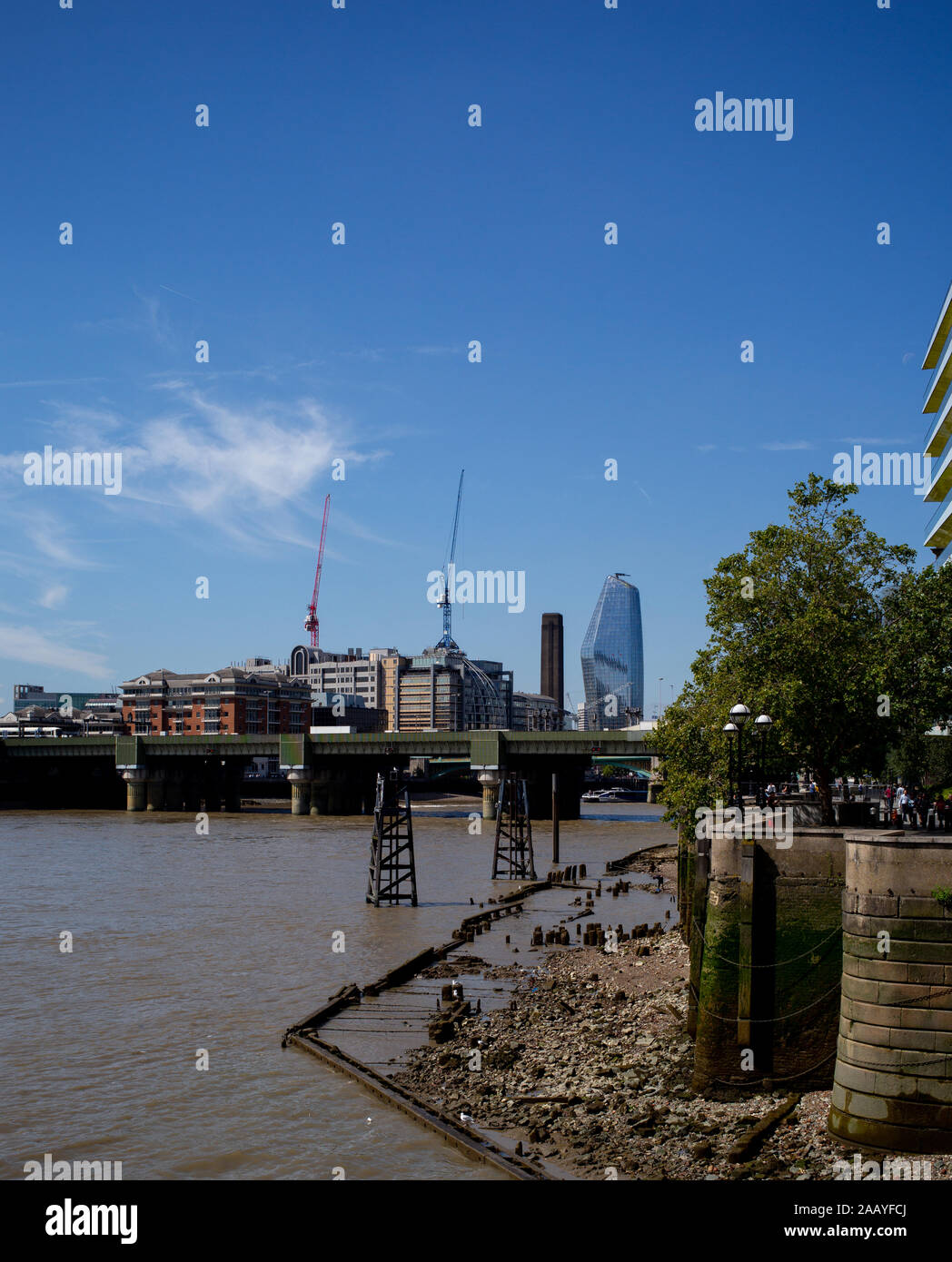 Dock beach london docks hi-res stock photography and images - Alamy