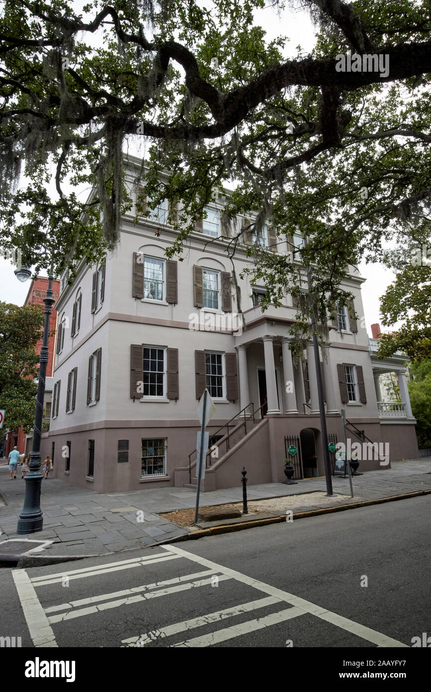 wayne-gordon house birthplace of juliette gordon low founder of the ...