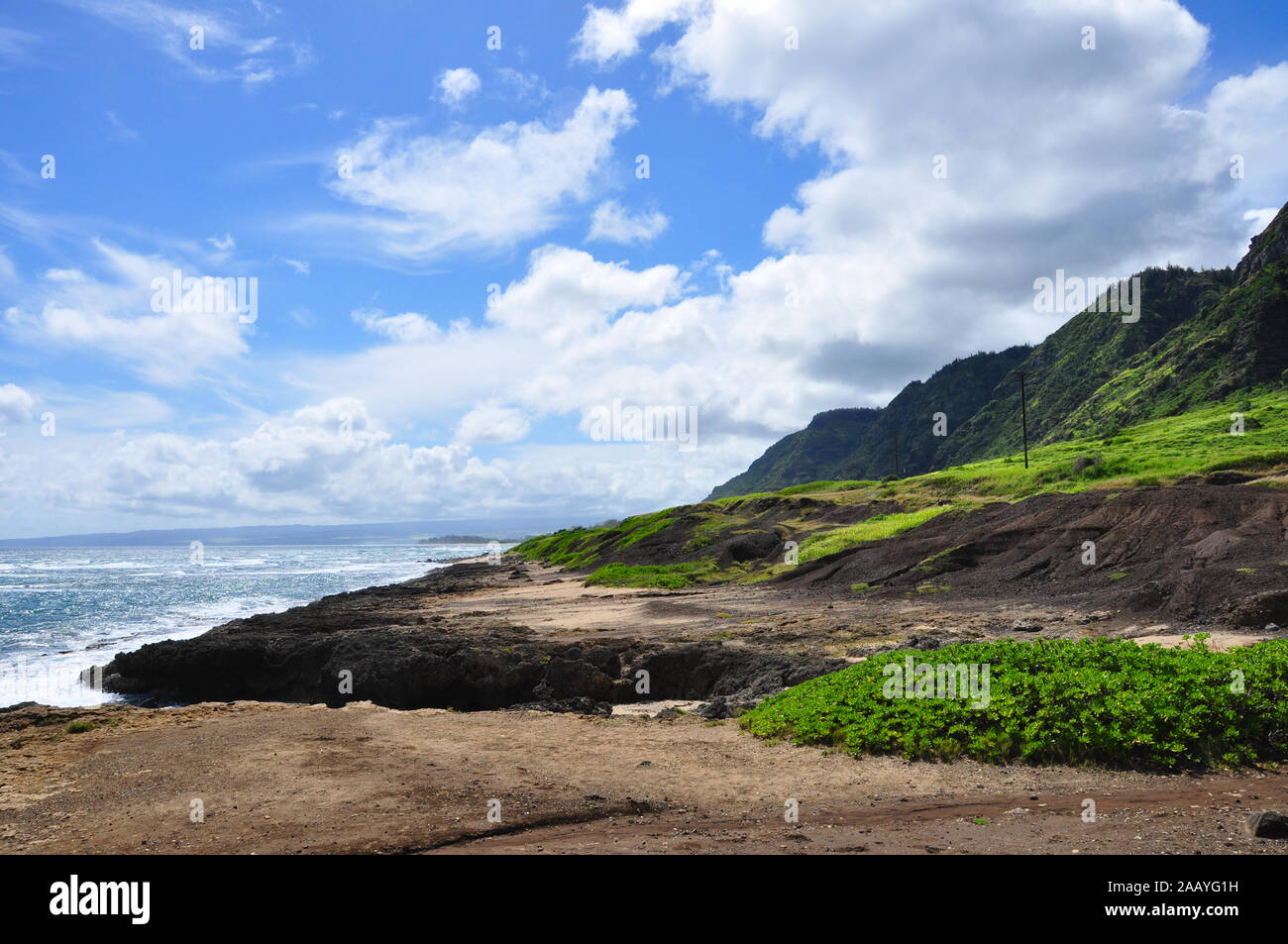 Mokuleia Beach Park, Kaena Point at the North Shore on Oahu Island ...