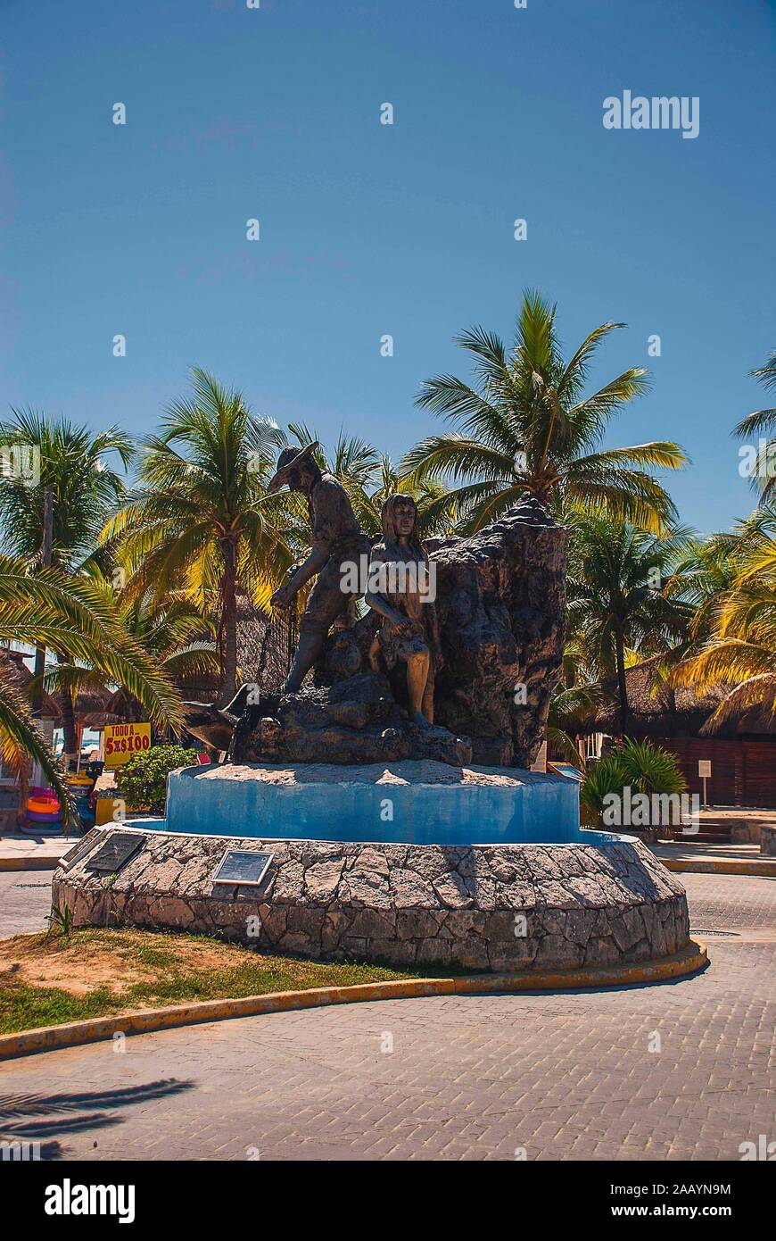 The centro playa island mujeres cancun hi-res stock photography and ...