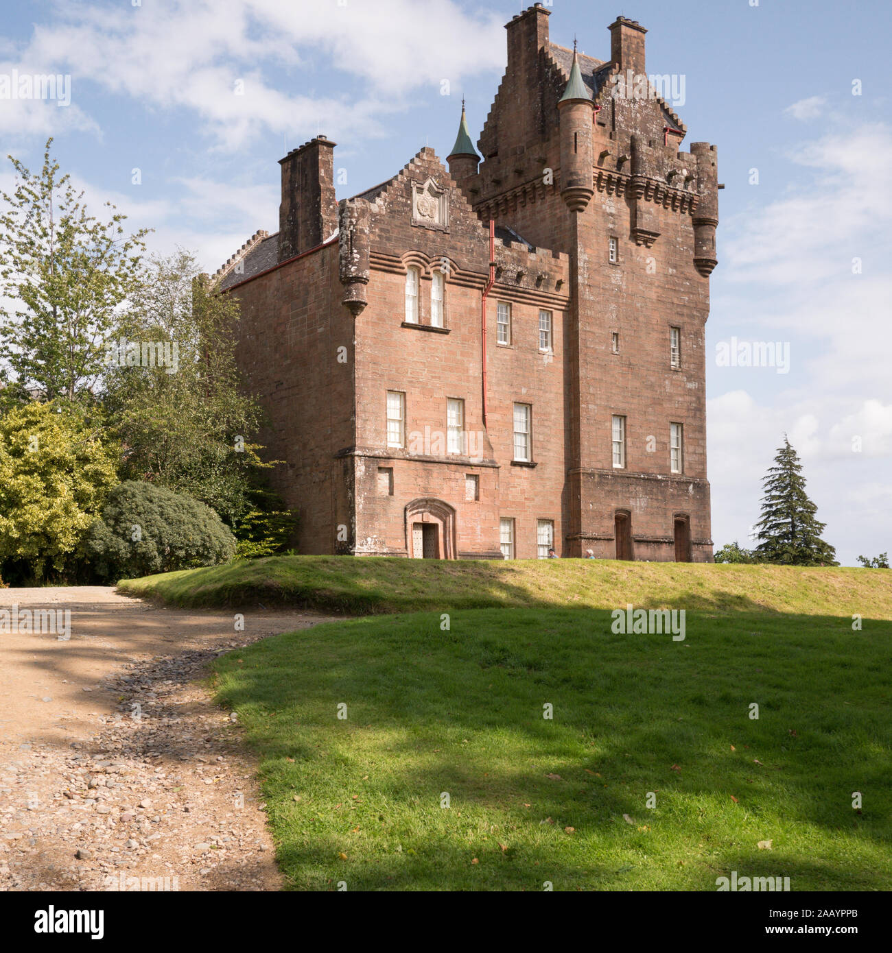 Brodick castle hi-res stock photography and images - Alamy