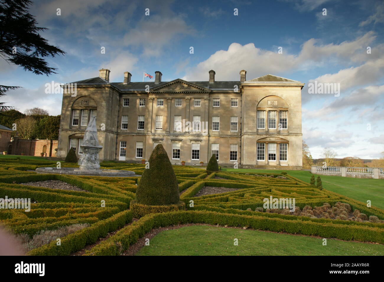 Garden sledmere house hi-res stock photography and images - Alamy