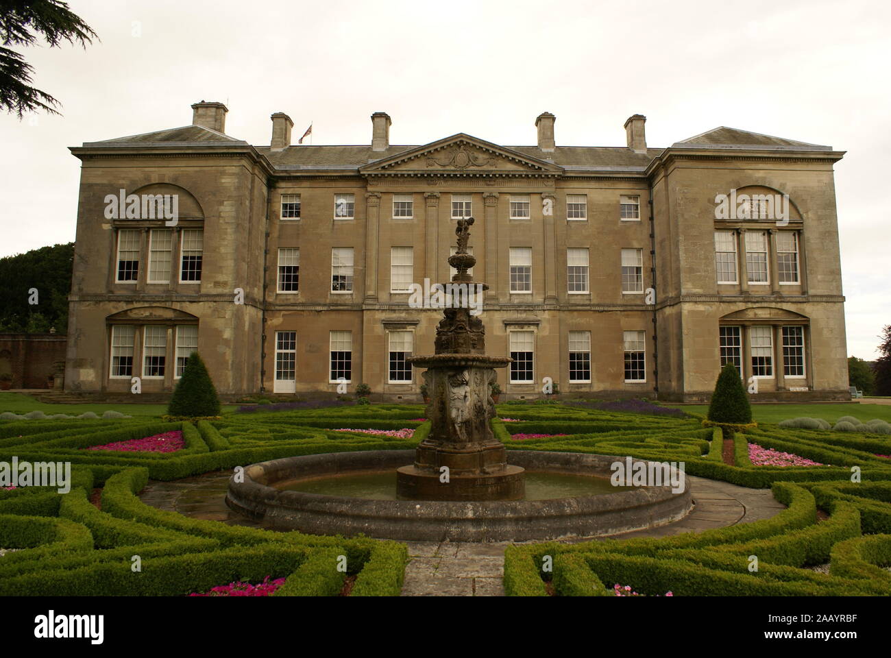 Sledmere village hi-res stock photography and images - Alamy