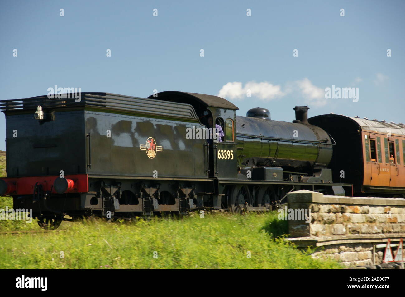 Yorkshire pullman lner hi-res stock photography and images - Alamy