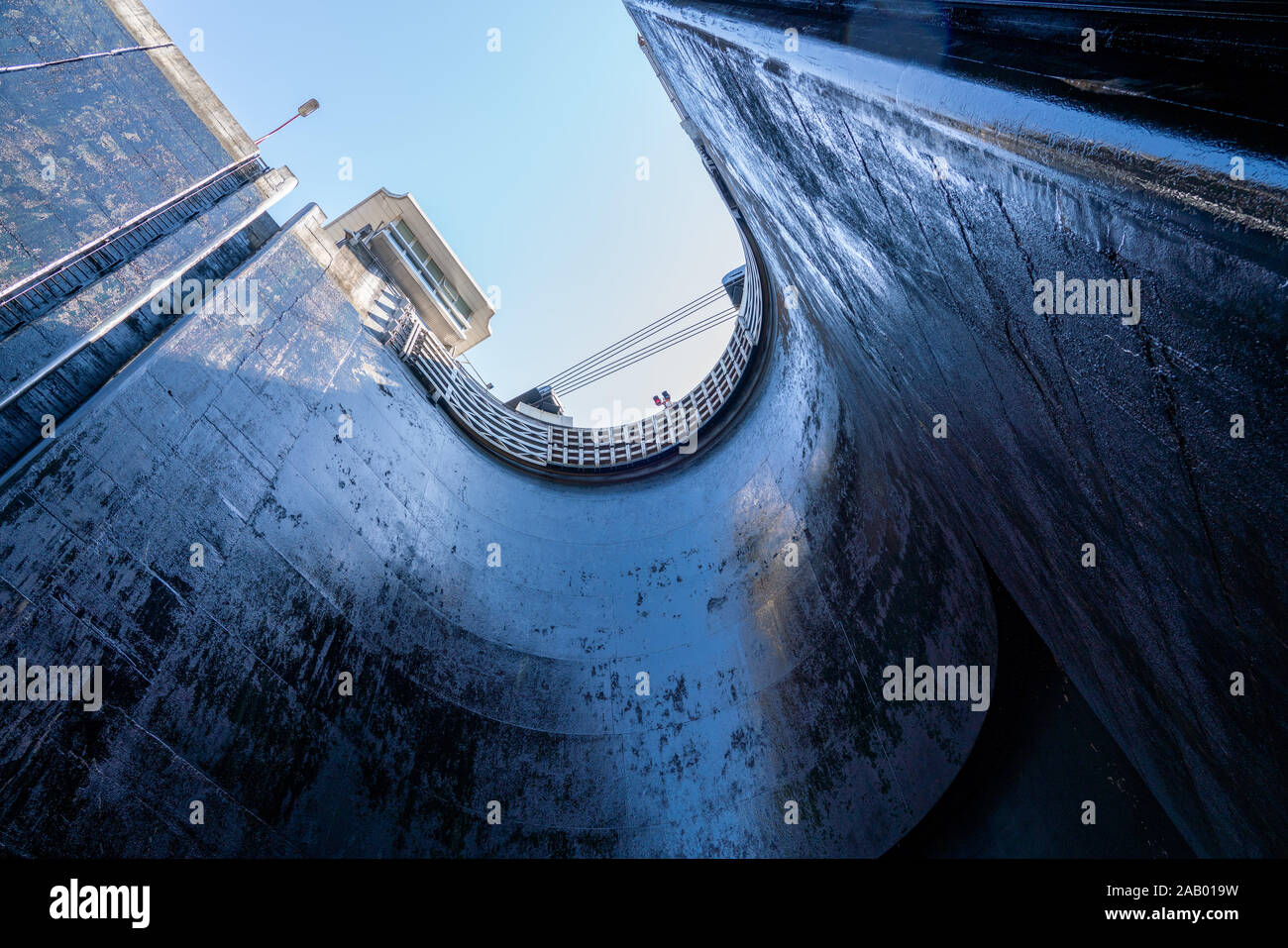 Carrapatelo dam lock hi-res stock photography and images - Alamy