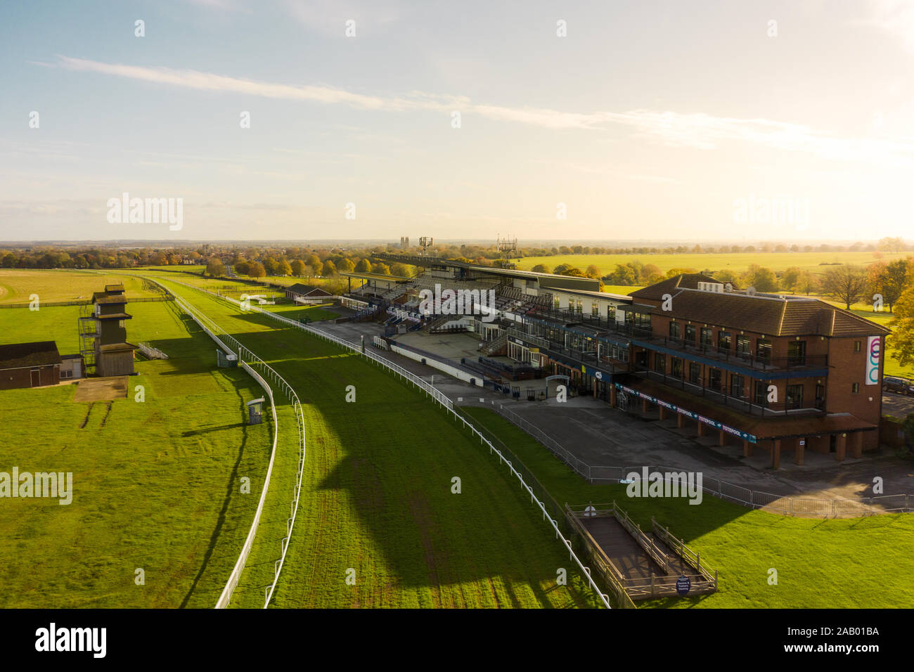 Beverley racecourse yorkshire horse racing hi-res stock photography and ...
