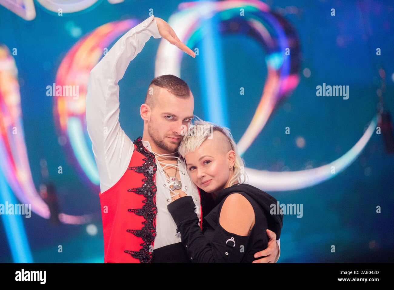 Cologne, Germany. 23rd Nov, 2019. Eric Stehfest, actor, and his wife ...