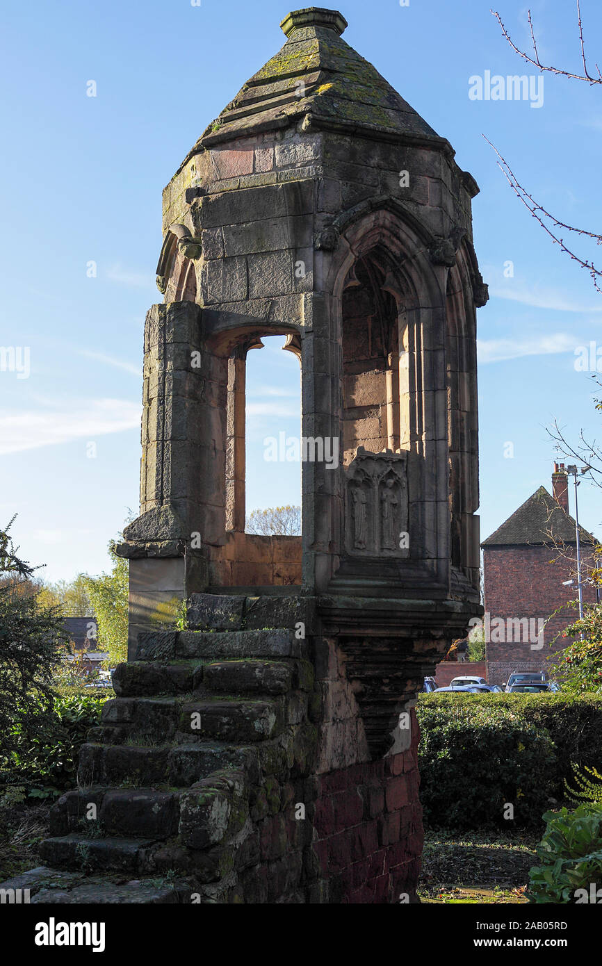 Outdoor stone pulpit shrewsbury abbey hi-res stock photography and ...